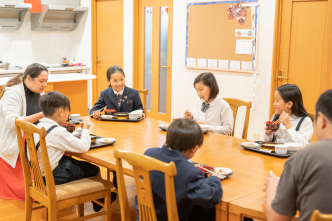 Dormitory ｜ Linden Hall Elementary School ｜ Tsuzuki Education Group